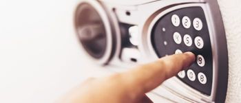 Keyless Door Entry Systems in Commercial Buildings - An In-Depth Guide ...