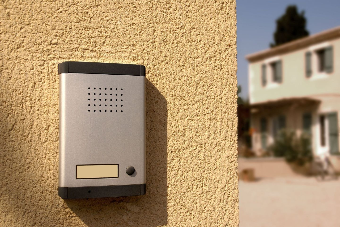 Wireless Commercial Intercom Systems- 15 Things You Should Look For ...